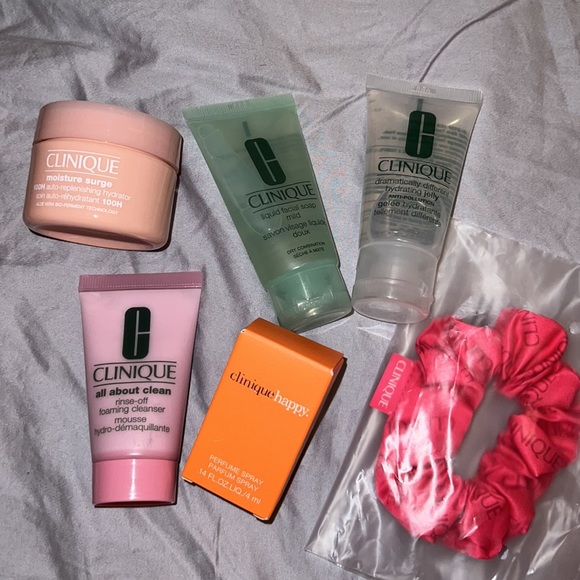 Clinique | Skincare | Clinique Sample Size Products Cosmetic Bag | Poshmark